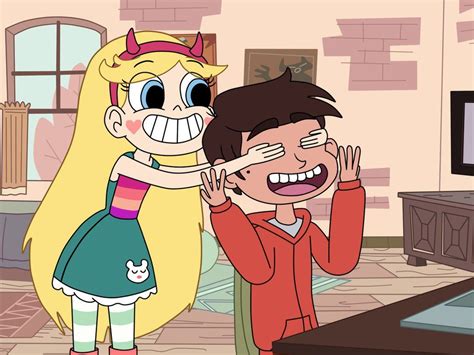 Star Sneaks Into Marcos Bedroom For Peek A Boo Star Vs The Forces Of