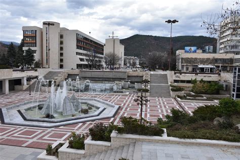 БЛАГОЕВГРАДСКИЯТ ПЛОЩАД С НОВА ВИЗИЯ СЛЕД ИЗПЪЛНЕНИЕ НА ПРОЕКТ ПО ОПРР Eufunds