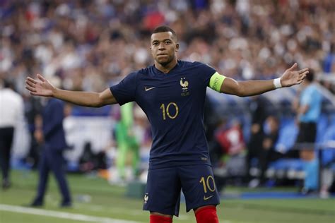 Espn Real Madrid Hopeful For Kylian Mbappé Summer Transfer Amid Psg Contract Rumors News