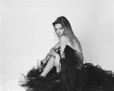 Meet Amy Elizabeth Canvasrebel Magazine