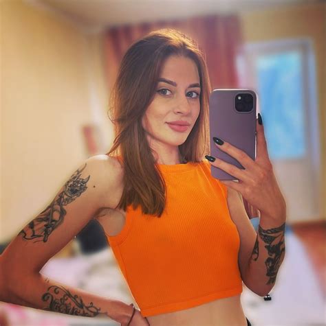 Juliia Fox Skype Skyprivate Girl Profile And Live Cam Show Skyprivate