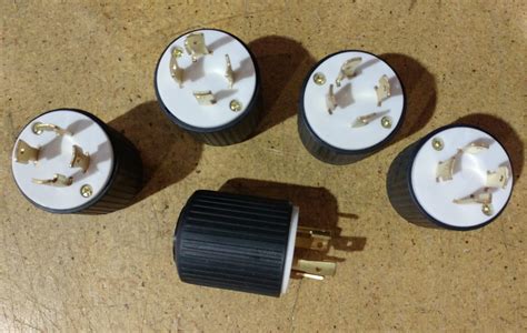 L14 30 Twist Lock Male Plug 30a 120240v Lot Of 5 Supergen Products