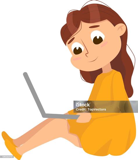 노트북 컴퓨터 온라인 교육 또는 코스 아이 프로그래머 캐릭터 만화 스타일 벡터 일러스트를 사용하여 바닥에 앉아 귀여운 작은 공부에 대한 스톡 벡터 아트 및 기타 이미지