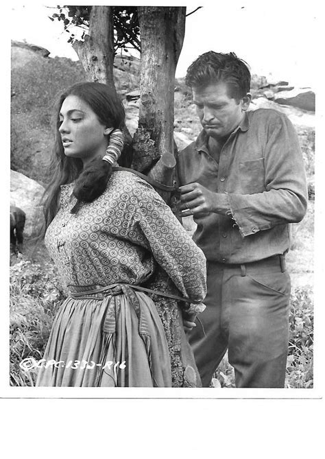 Maureen Hingert ~ Life Story And Biography With Photos Videos