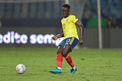 Dávinson Sánchez Contribuye A Un Récord Histórico Del Galatasaray De
