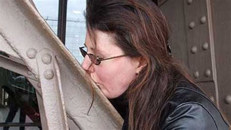 Objectum Sexuality Erika Eiffel Explains Her Love Of Objects News