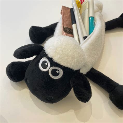 사은품받아가세요당일출고 숀더쉽 양털 필통 학생 신학기 선물 파우치 부드러운 인형필통 에이블리