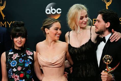 Game Of Thrones Anuncian Un Especial De Reunión Con Los Actores De