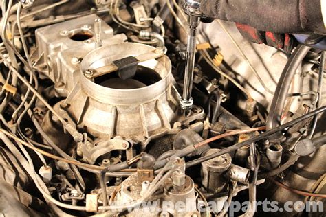 Mercedes Benz R107 Intake Manifold Replacement And Inspection 1972