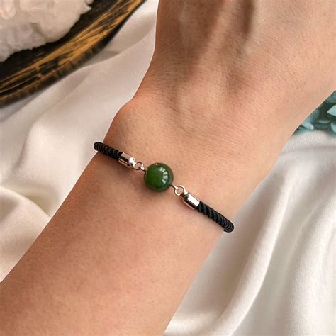 Купить Браслет регулируемый с Нефритом размер камня 9 мм длина браслета от 16 см цвет камня