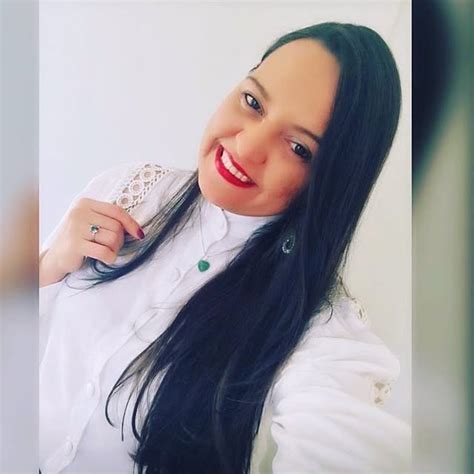 Leide Pereira Leidecalixto • Threads Say More