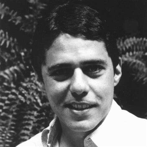 Biografia Chico Buarque Ikarus