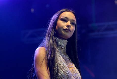 Kao Pokahontas Elena Kitić Pozirala U Kupaćem I Oduševila Izgledom Foto