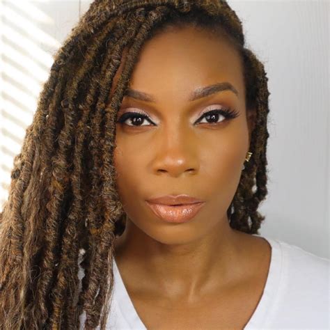 Amiras Cosmetics Here Is “dulce” On The Lips Perfect Caramel Nude