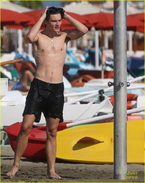 Louis Partridge Soaks Up The Sun During Time Off In Italy See The Shirtless Photos Photo