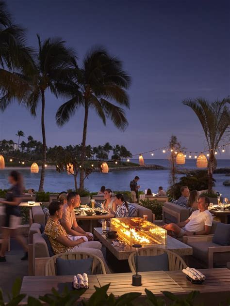 Oahu Waterfront Lounge Waterman Lounge At Four Seasons