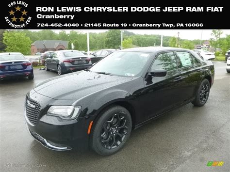 2019 Gloss Black Chrysler 300 Touring Awd 133500312