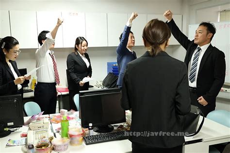 DVMM 新卒ま こは性欲処理がノルマのブラック企業中出しザーメン便器担当 入社 年目東雲はる 朝礼 デスクで即尺 部署内 P乱交 オフィス内電マ 外回り中出し コピー機立ち