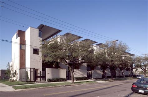 Architect Ron Wommack Designed Modern House In East Dallas Neighborhood