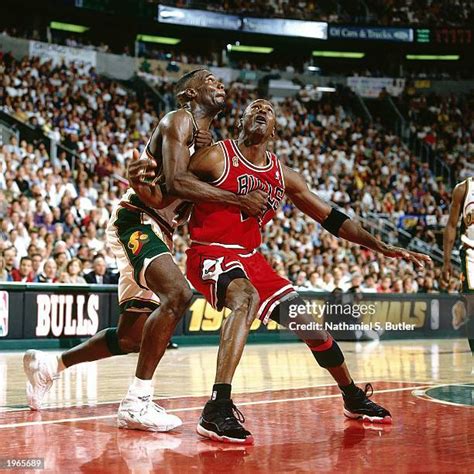 Chicago Bulls 1996 Photos And Premium High Res Pictures Getty Images
