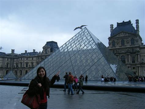 Cathay Pacific Flight Attendant Eden Lo Photos Husband Want Ceo To