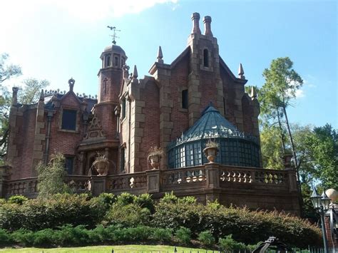 The Man With The Cane A Disney Creepypasta For Haunted Mansion Fans