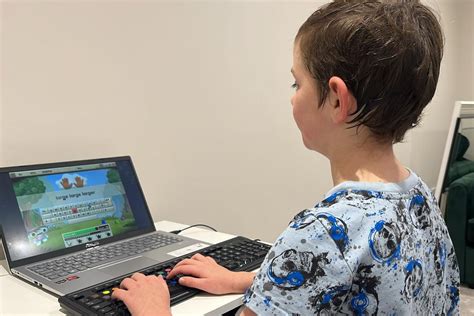 Touch Typing At School Yorkshire Rose Dyslexia