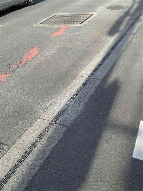 Fixmystreet Japan（まちもん） 別府市ガタツキ。