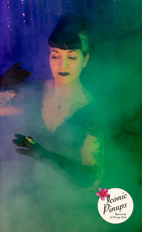 Iconic Pinups Iconic Pinups Added A New Photo