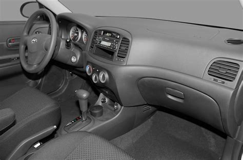 2010 Hyundai Accent Specs Prices Mpg Reviews And Photos
