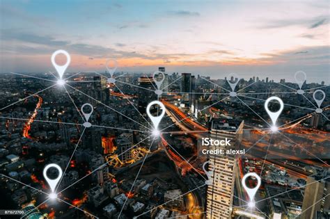 네트워크 Gps 네비게이션 현대 도시 미래 기술 내비게이션에 대한 스톡 사진 및 기타 이미지 내비게이션 지도 데이터