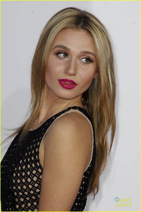 Gregg Sulkin And Rita Volk Bring Faking It To Peoples Choice Awards