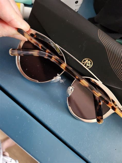 Uv Block Sunglasses Womens Fashion Watches And Accessories Sunglasses And Eyewear On Carousell
