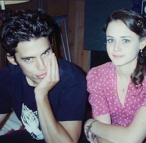 Milo Ventimiglia And Alexis Bledel Behind The Scenes Of Gilmore Girls