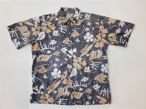 Reyn Spooner Mens Hawaiian Fish Tiki Boat Floral Reverse Print Shirt