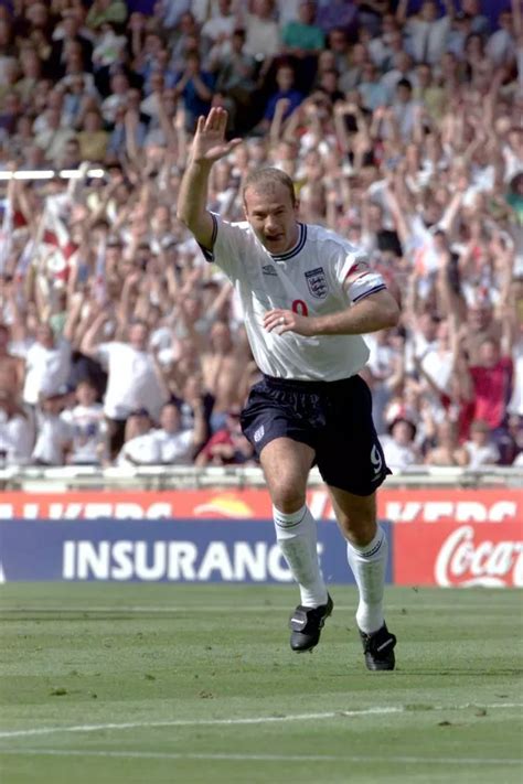 25 Pictures Which Demonstrate The Magnificence Of The Alan Shearer Goal