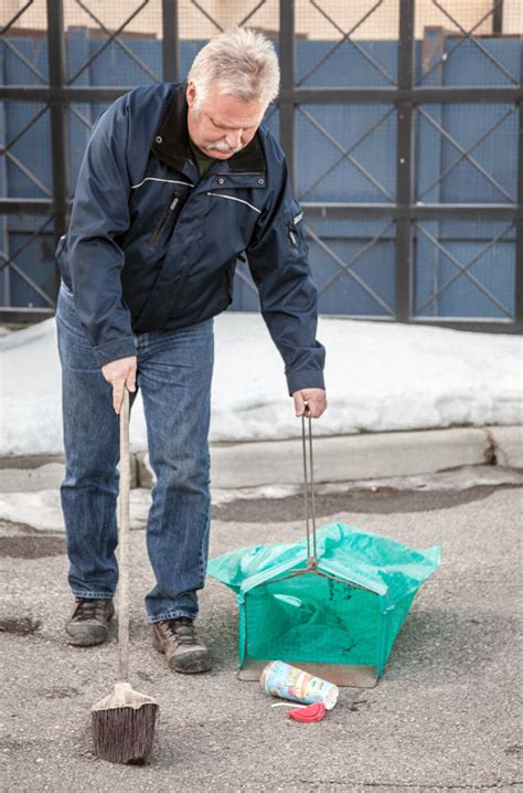 Side Hustle #71: Picking Up Trash in Parking Lots | Budgets Are Sexy