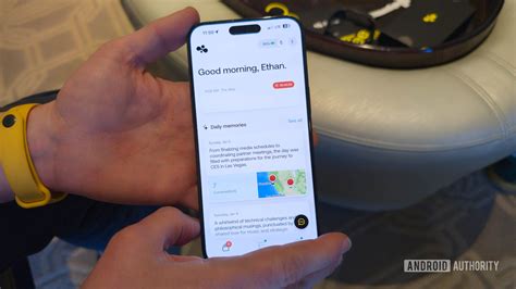 the bee wearable might finally be the personal ai device we need