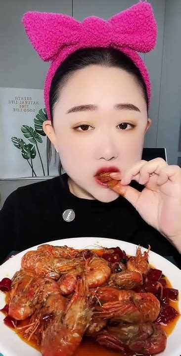 매콤한 레시피를 담은 작은 랍스터 시식 쇼 Lin Vlog먹방 1807 Youtube