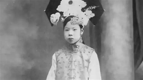 夫妻九年从未同床，淑妃文绣自杀未遂后，决定和溥仪离婚凤凰网视频凤凰网