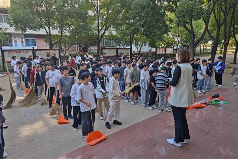 我校积极开展劳动教育实践课程 平顶山工业职业技术学院