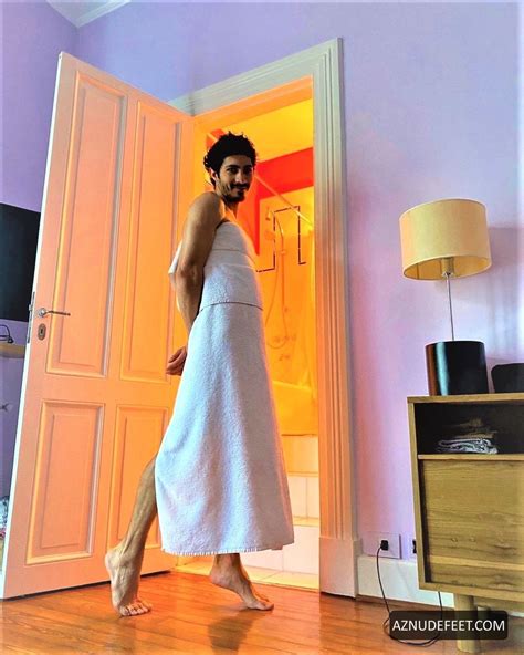 Chino DarÍn Feet Aznudefeet Men