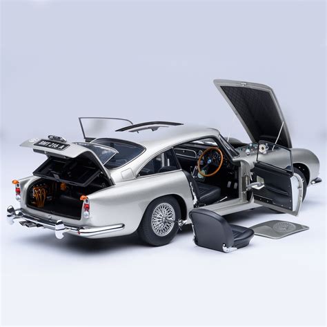 James Bond Aston Martin Db5 Model Car Goldfinger Edition By Autoart