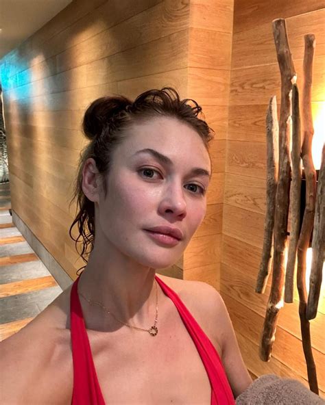 Olga Kurylenko CelebMafia