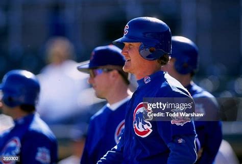 Infielder Jeff Blauser Of The Chicago Cubs In Action During A Spring Nachrichtenfoto Getty