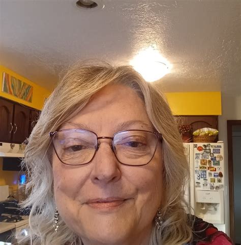 Melinda J Lewis