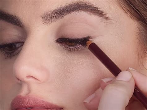Eyeliner Pencil Tutorial