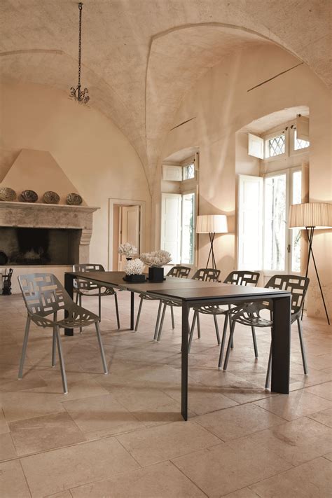 Grande Arche Table Dining Tables From Fast Architonic