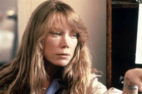 Download Sissy Spacek In Missing Movie As Beth Horman Wallpaper