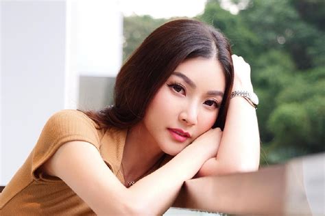 Biodata Dan Agama Sarwendah Tan Istri Cantik Ruben Onsu Yang Kedekatannya Dengan Sang Putra